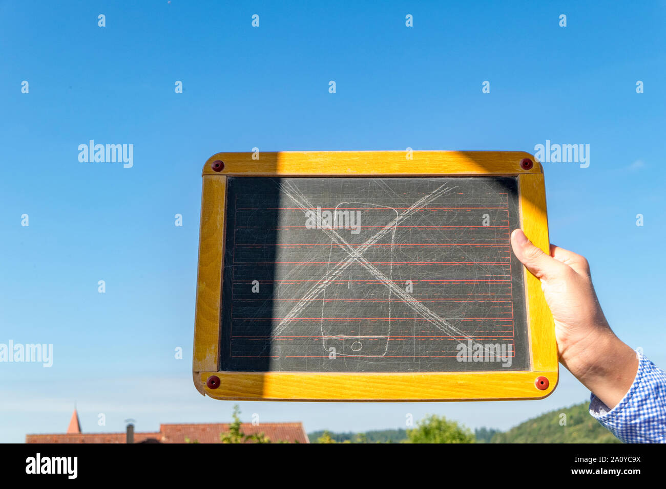 Kreuz durchgestrichen auto -Fotos und -Bildmaterial in hoher Auflösung ...