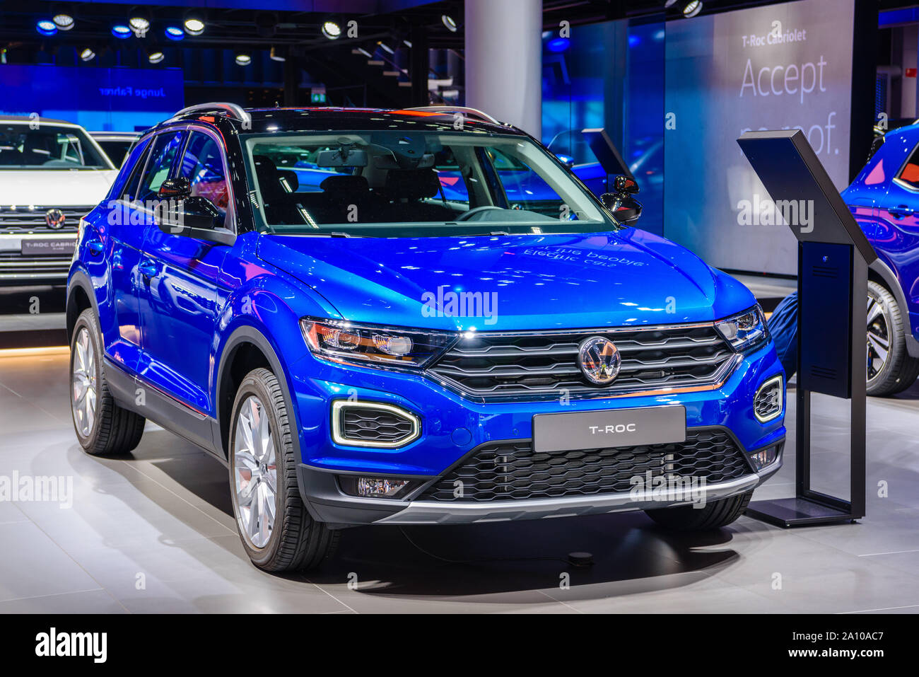 Volkswagen t roc suv -Fotos und -Bildmaterial in hoher Auflösung – Alamy