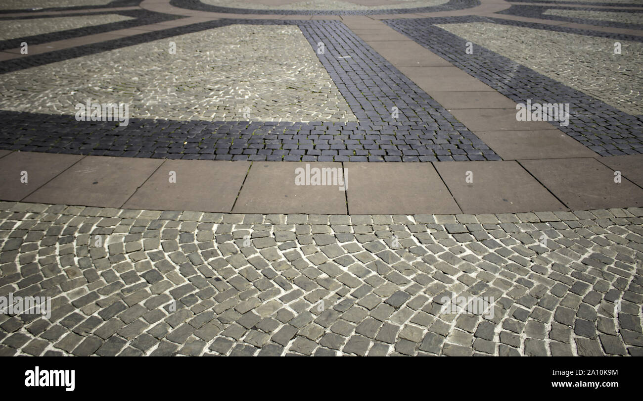Sidewalk tiles -Fotos und -Bildmaterial in hoher Auflösung – Alamy