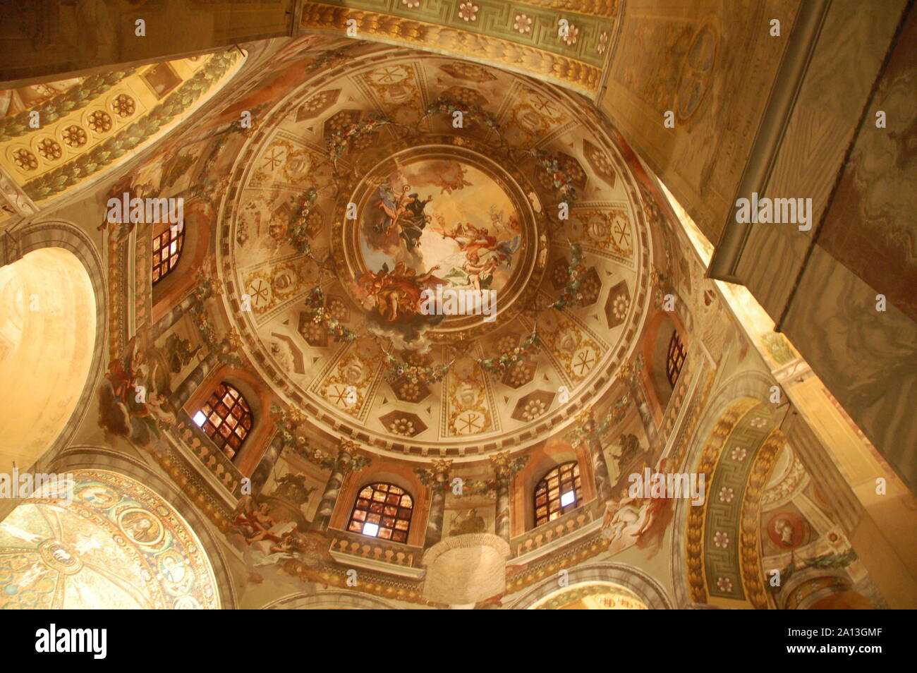 Das Mosaik an der Basilika San Vitale Stockfotografie - Alamy