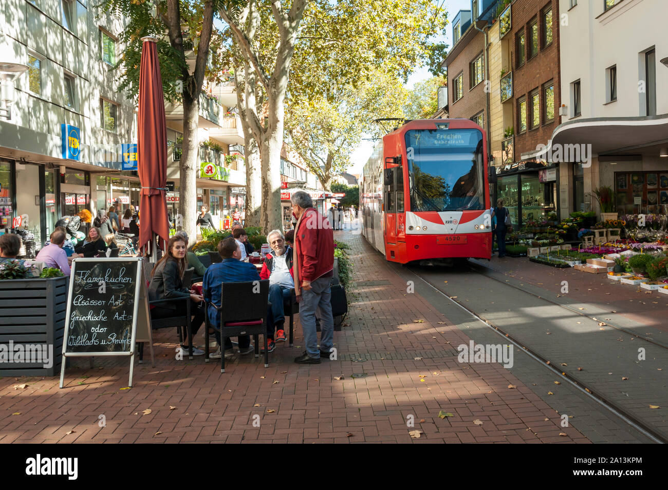 Cologne tram -Fotos und -Bildmaterial in hoher Auflösung – Alamy