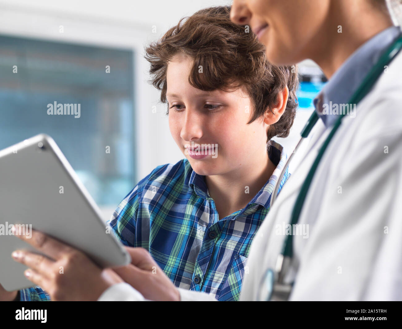 Digitalisierung im gesundheitswesen -Fotos und -Bildmaterial in hoher ...