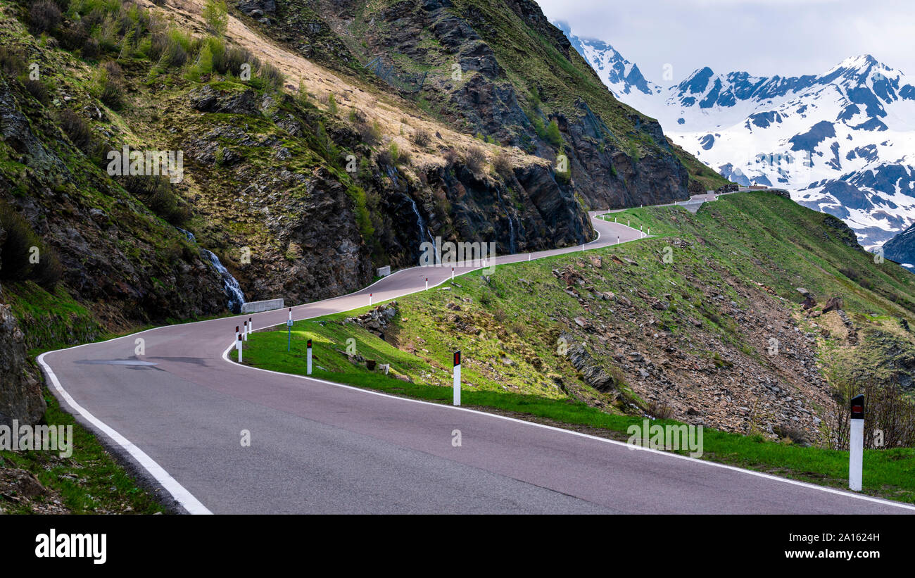 Mountain pass timmelsjoch -Fotos und -Bildmaterial in hoher Auflösung ...