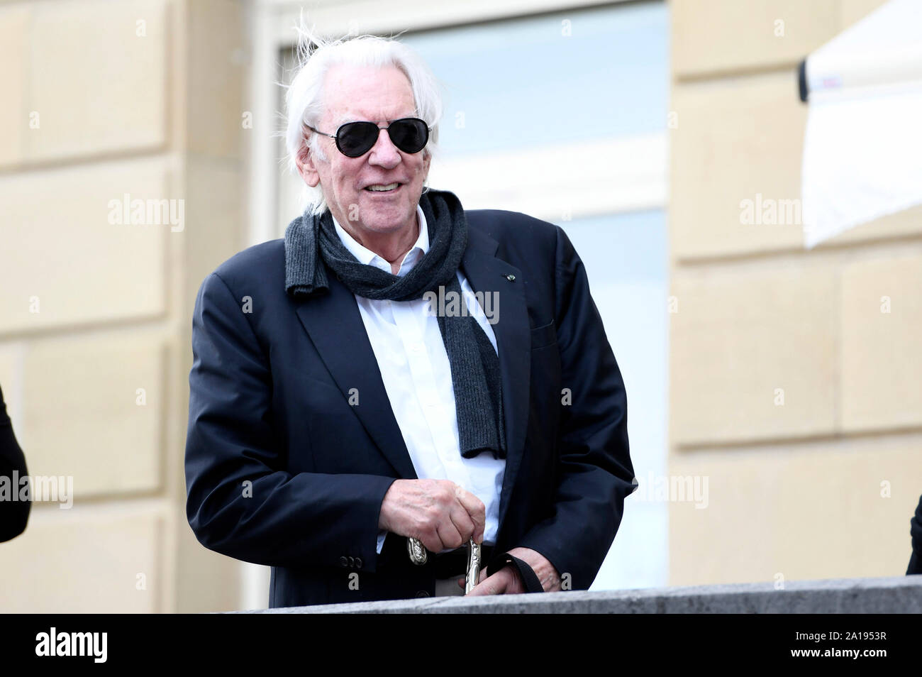 Donald Sutherland bei der Ankunft im Hotel Maria Cristina an der 67th ...