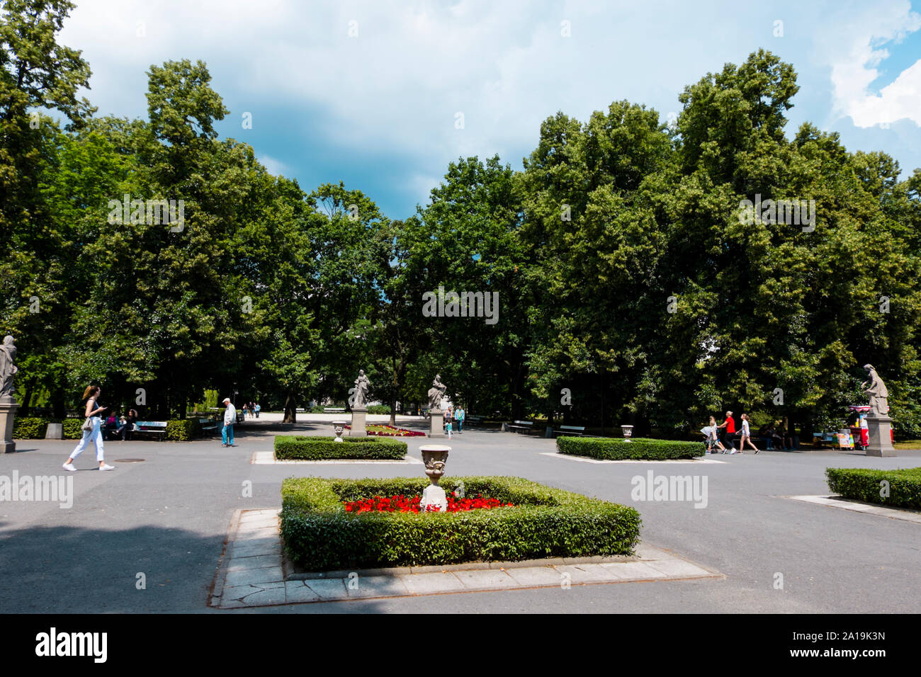 Warschauer park saski -Fotos und -Bildmaterial in hoher Auflösung – Alamy