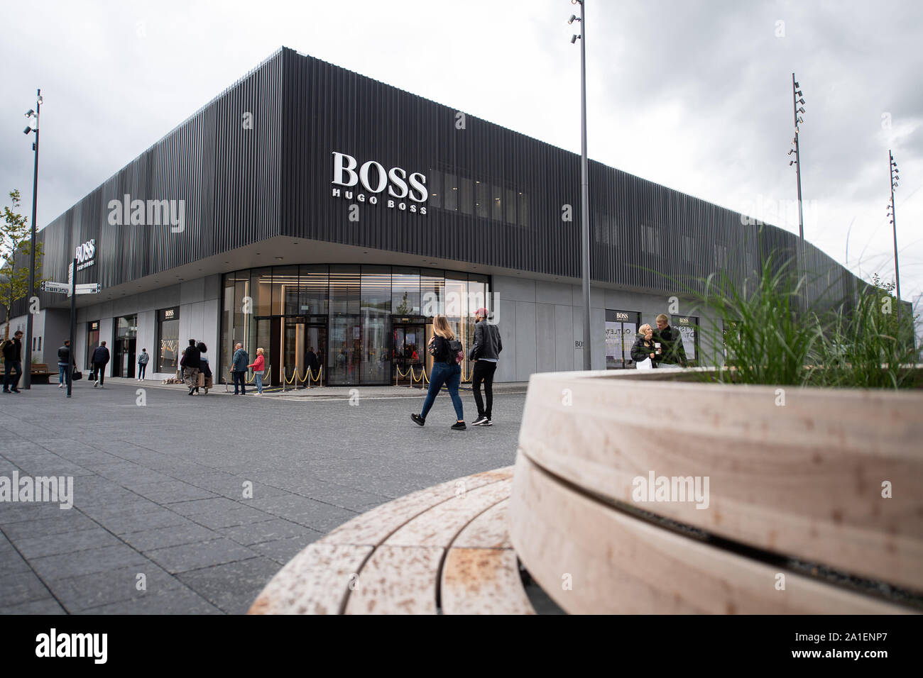 26. September 2019, Baden-Wuerttemberg, Metzingen: Das neue Flaggschiff ...