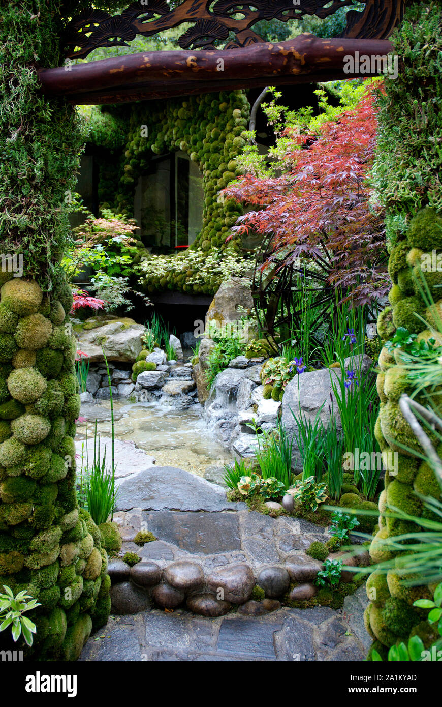 Japanischer torbogen -Fotos und -Bildmaterial in hoher Auflösung – Alamy