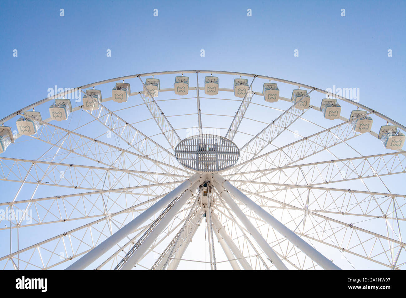 Riesenrad von genua -Fotos und -Bildmaterial in hoher Auflösung – Alamy