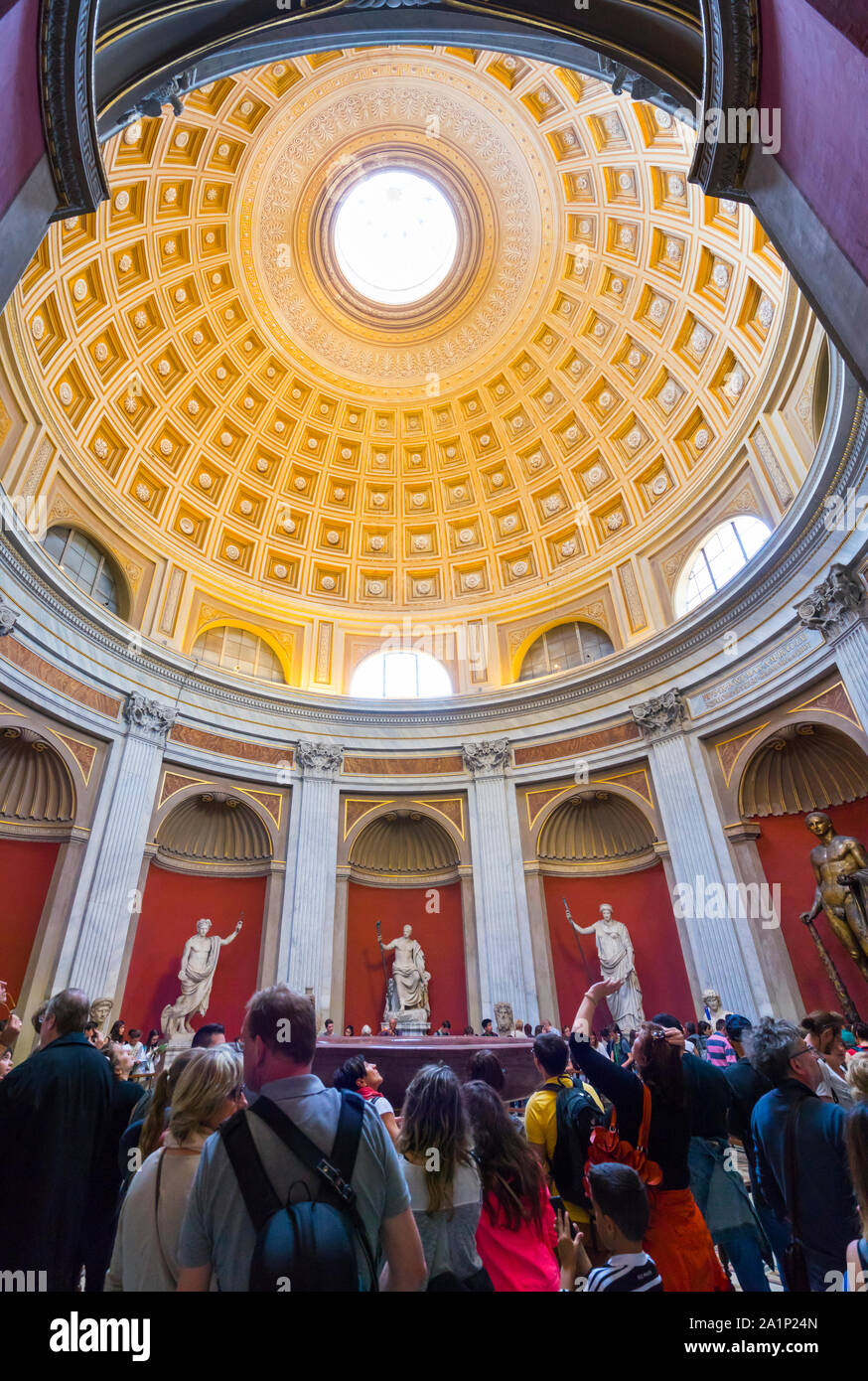 Round room pius clementine museum vatican -Fotos und -Bildmaterial in ...
