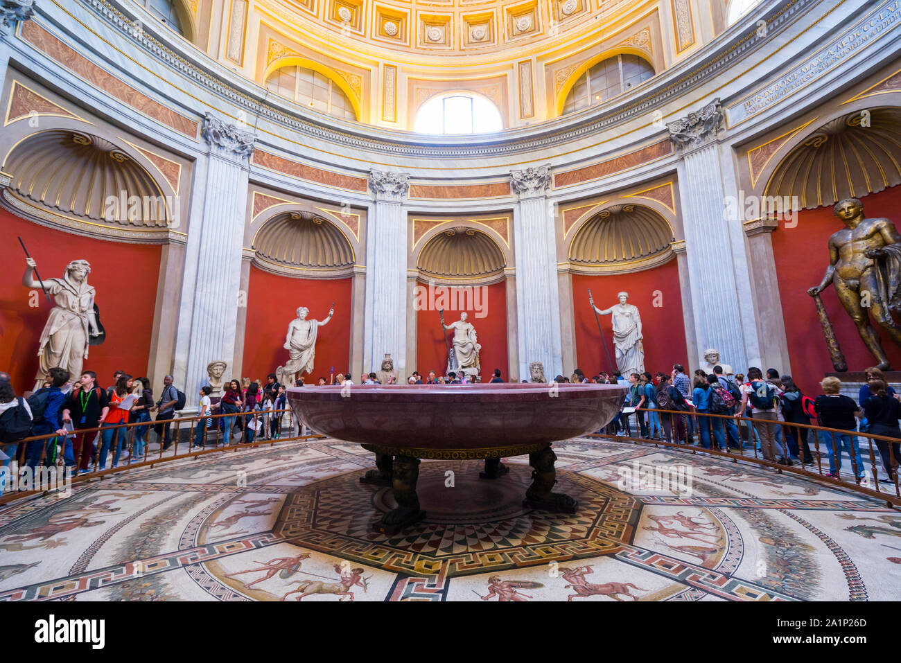 Round room pius clementine museum vatican -Fotos und -Bildmaterial in ...