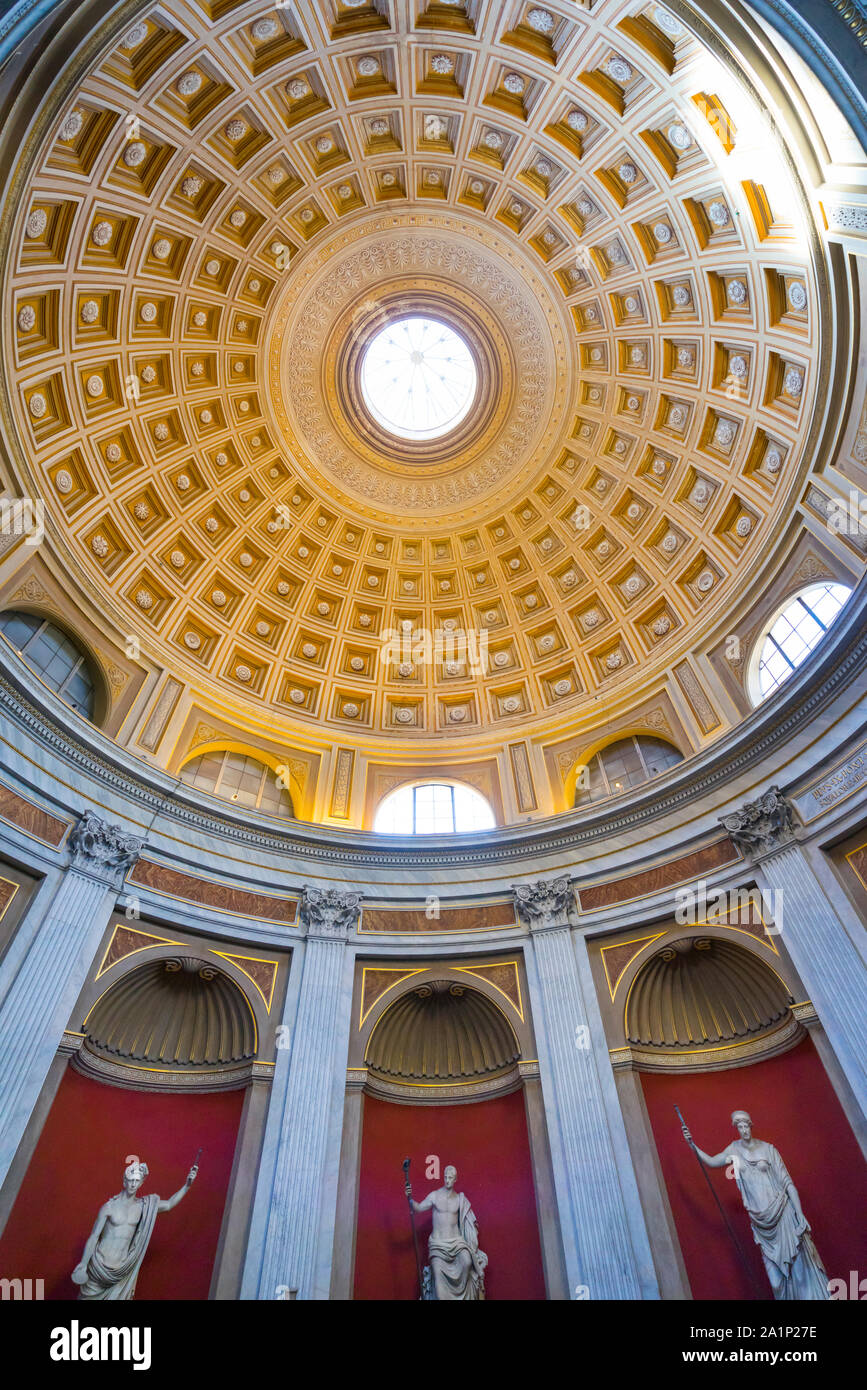 Round Room Pius Clementine Museum Vatican Stockfotos und -bilder Kaufen ...