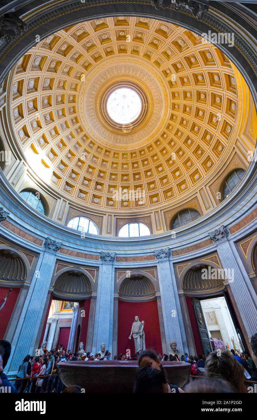Round Room Pius Clementine Museum Vatican Stockfotos und -bilder Kaufen ...