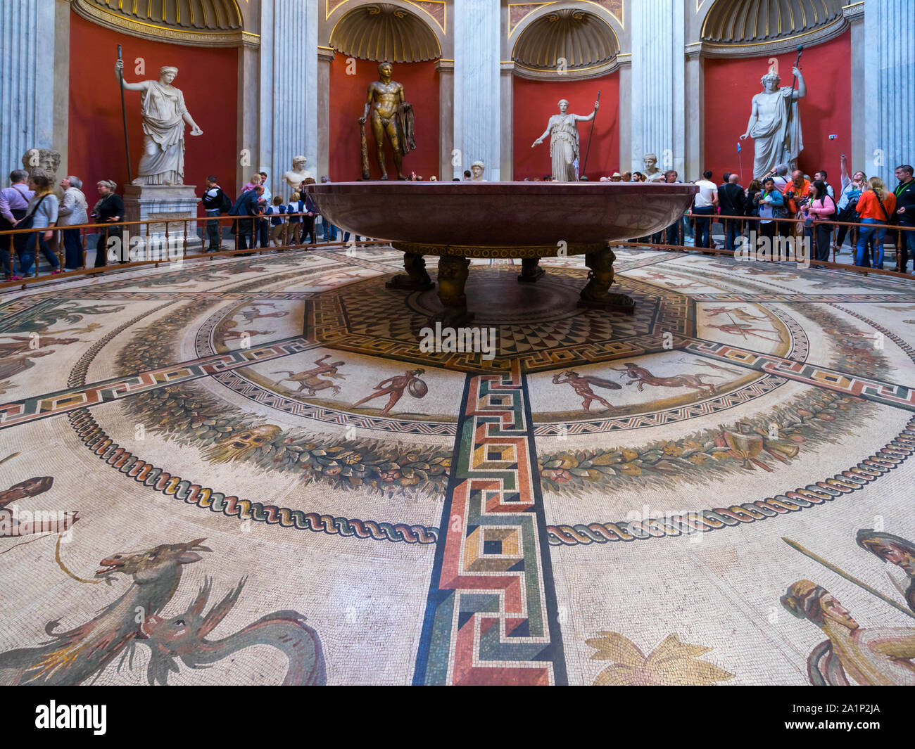 Round room pius clementine museum vatican -Fotos und -Bildmaterial in ...