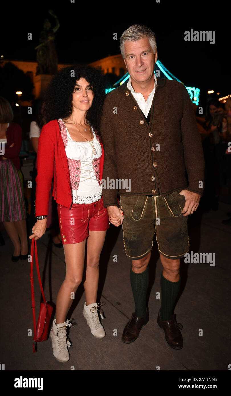 Janine white where -Fotos und -Bildmaterial in hoher Auflösung – Alamy