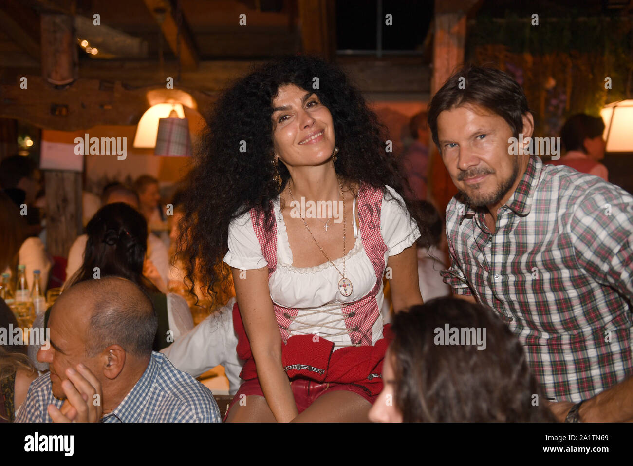 Janine white where -Fotos und -Bildmaterial in hoher Auflösung – Alamy