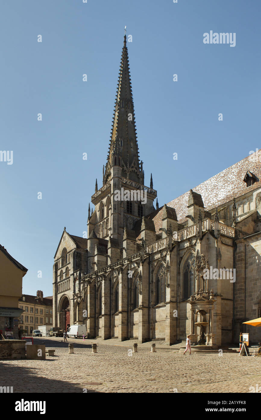 Autun Cathedral Stockfotos und -bilder Kaufen - Alamy
