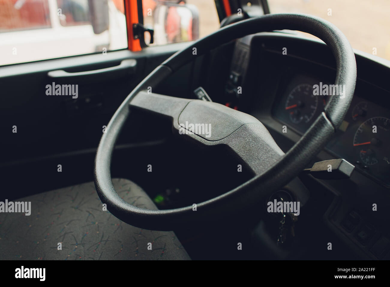 Lkw innenraumdetail -Fotos und -Bildmaterial in hoher Auflösung - Seite ...