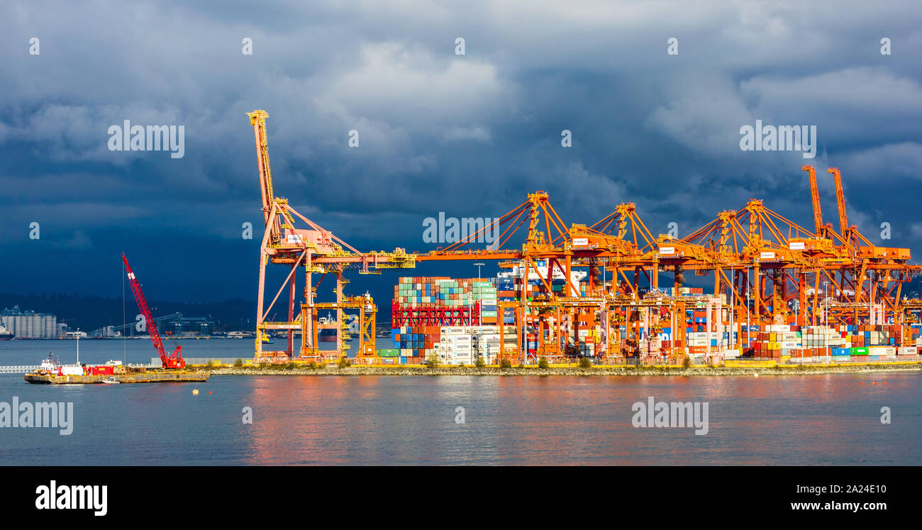 Vancouver port shipping containers -Fotos und -Bildmaterial in hoher ...