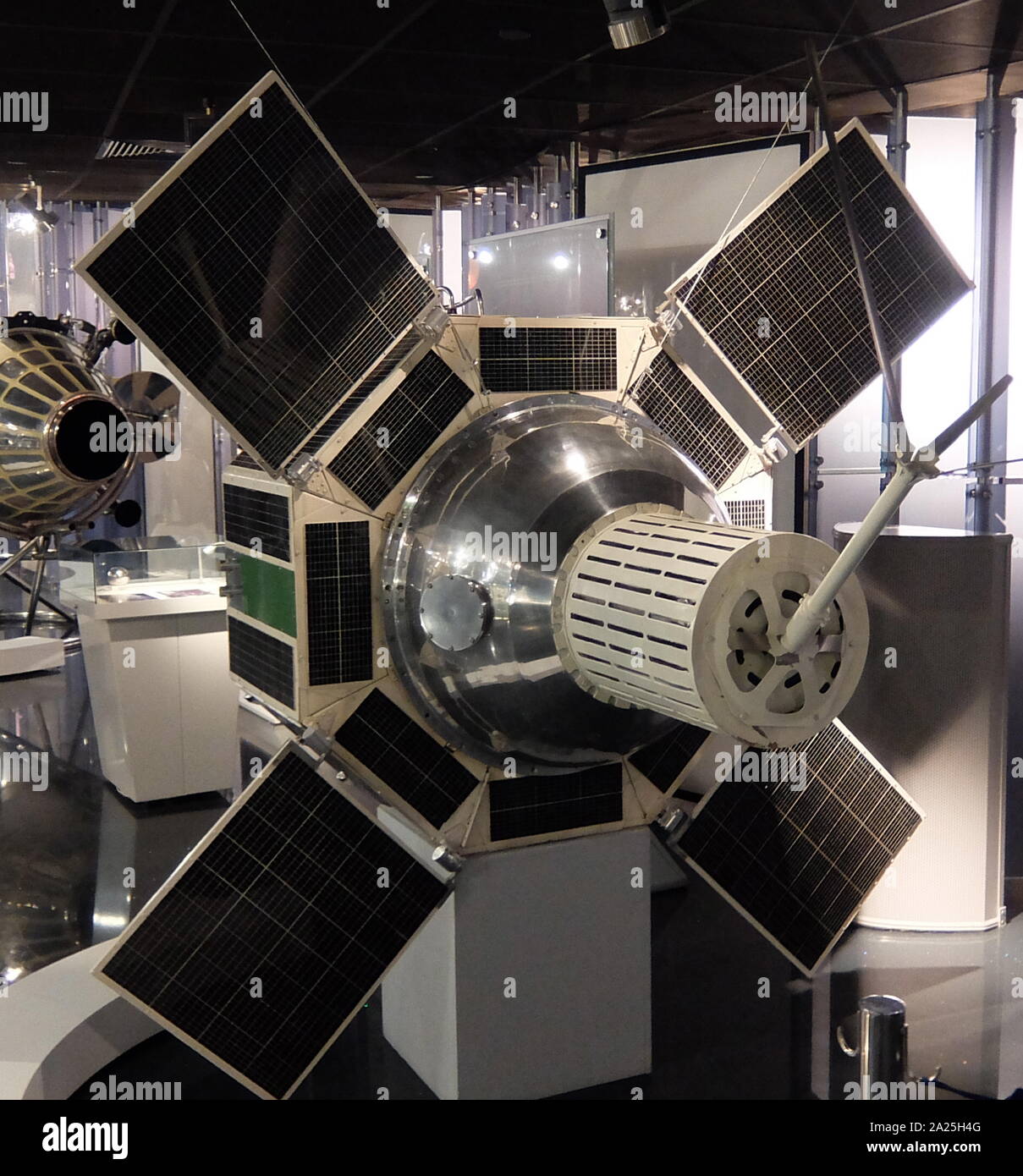 Satellite kosmos -Fotos und -Bildmaterial in hoher Auflösung – Alamy