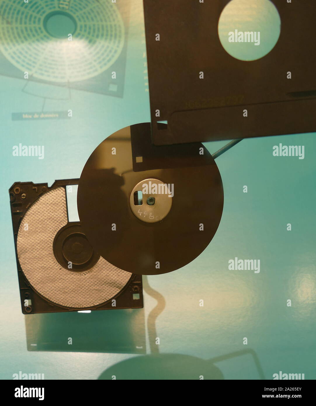 Ein 5 1 4 zoll diskettenlaufwerk -Fotos und -Bildmaterial in hoher ...