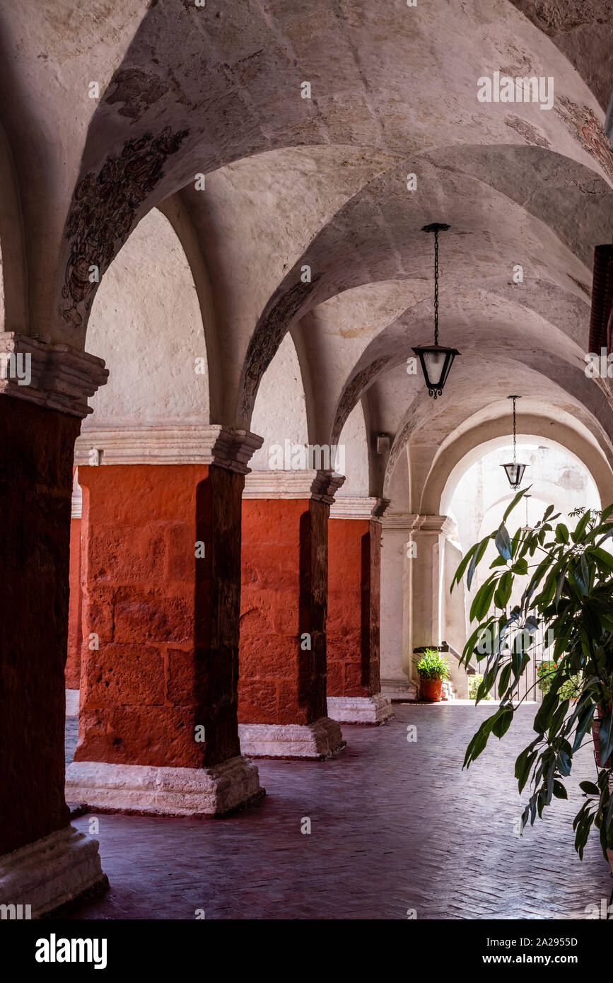 Chiesa di santa catalina siena -Fotos und -Bildmaterial in hoher Auflösung – Alamy