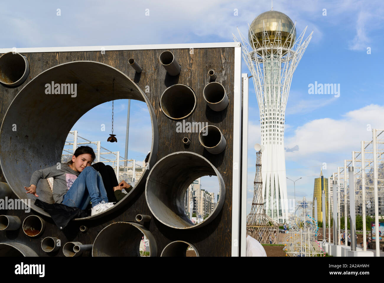 Kinder in kasachstan -Fotos und -Bildmaterial in hoher Auflösung – Alamy