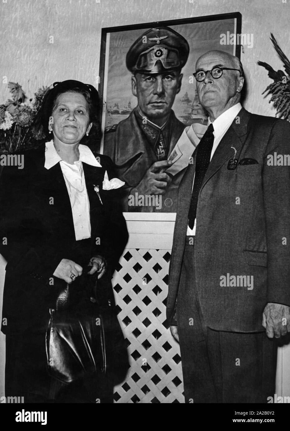 Lucie Maria Rommel, die Witwe von Feldmarschall Erwin Rommel, vor ein ...