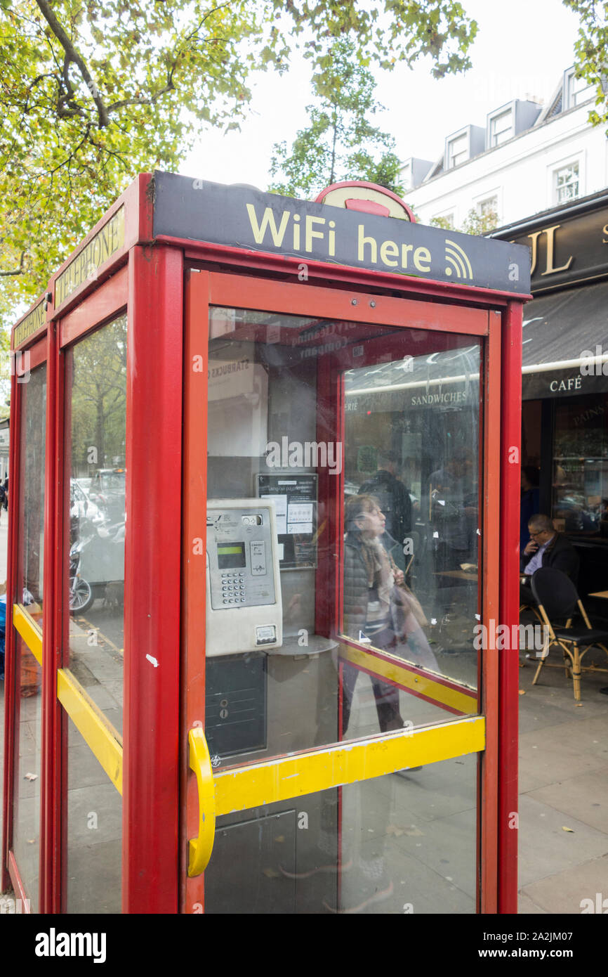 Gelbe telefonzelle -Fotos und -Bildmaterial in hoher Auflösung – Alamy