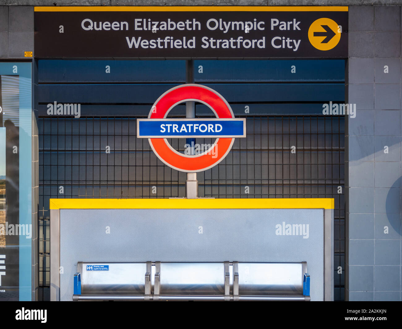 London underground stratford -Fotos und -Bildmaterial in hoher ...