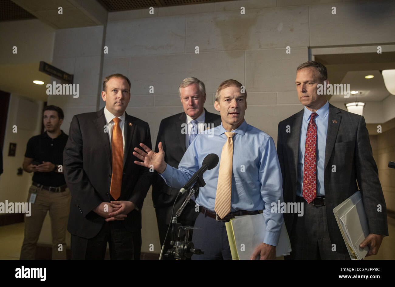 Washington, United States. 03 Okt, 2019. (C) Vertreter Jim Jordan (R-OH ...