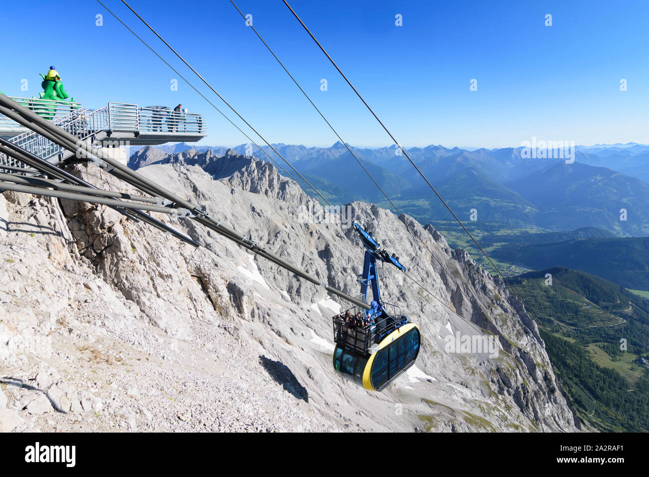 Dachstein: Dachstein Südwand, Seilbahn Dachstein Gletscherbahn am ...