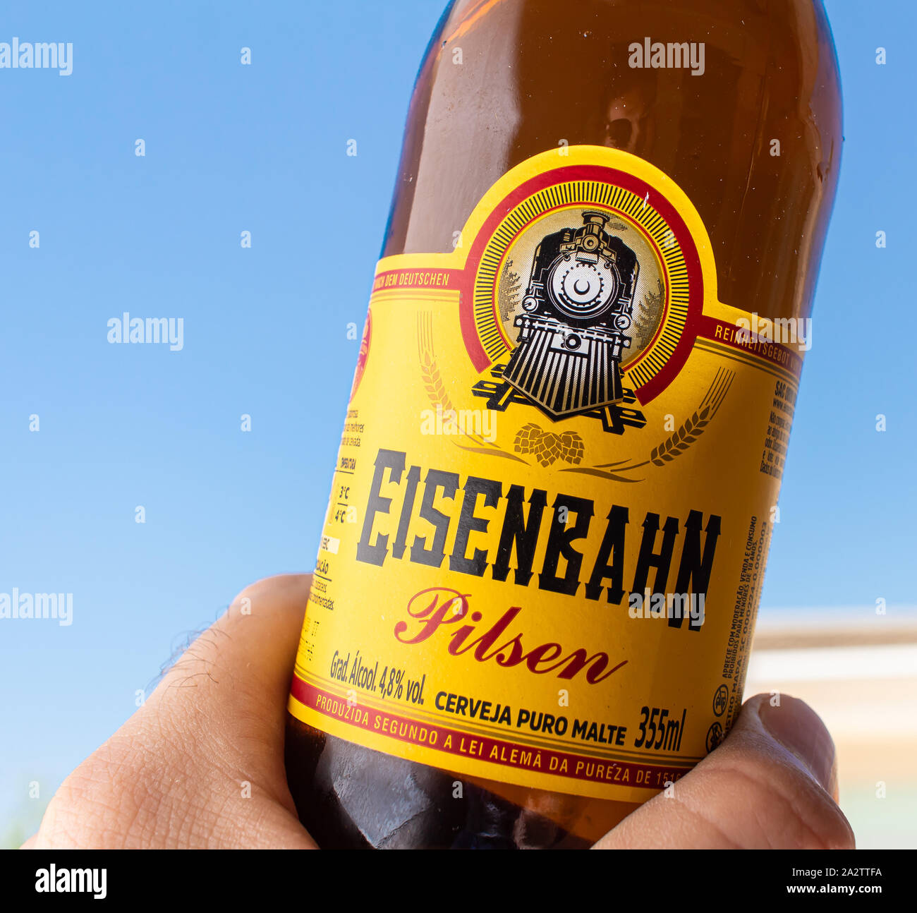 Puro malte -Fotos und -Bildmaterial in hoher Auflösung – Alamy