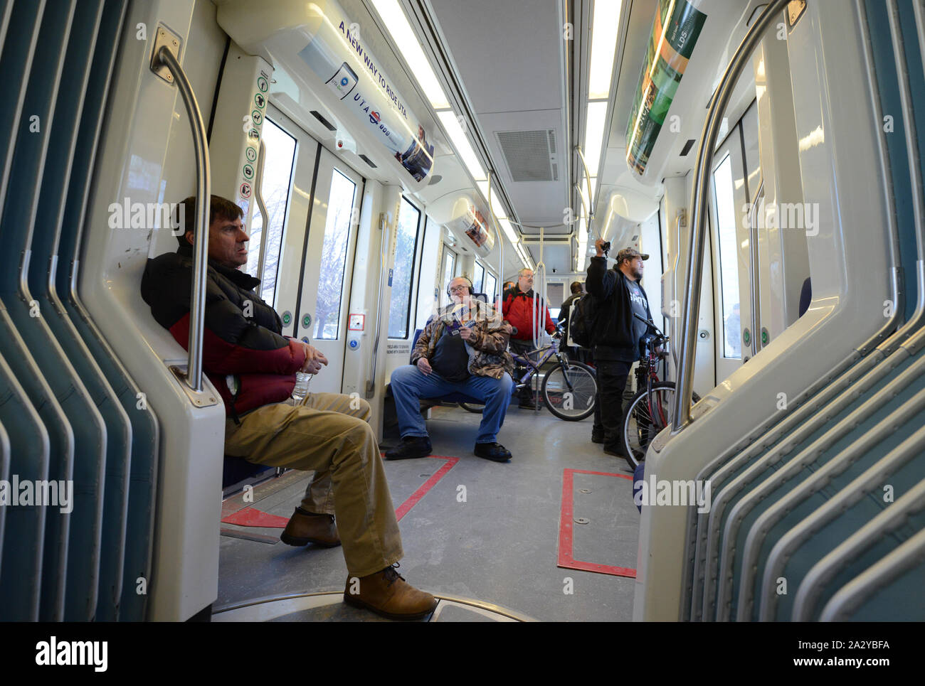 Trax light rail -Fotos und -Bildmaterial in hoher Auflösung – Alamy