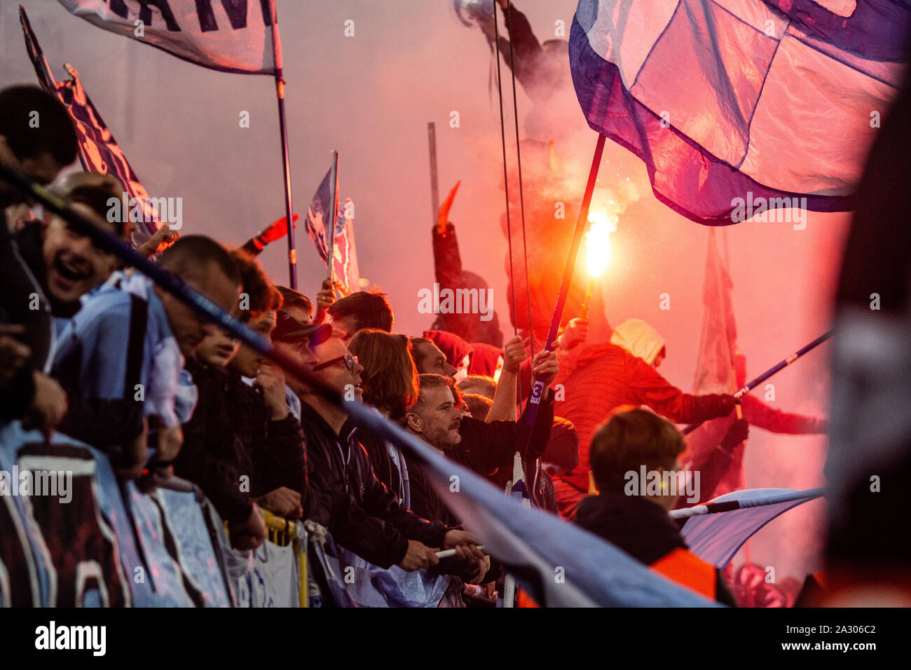 Malmö fans -Fotos und -Bildmaterial in hoher Auflösung – Alamy