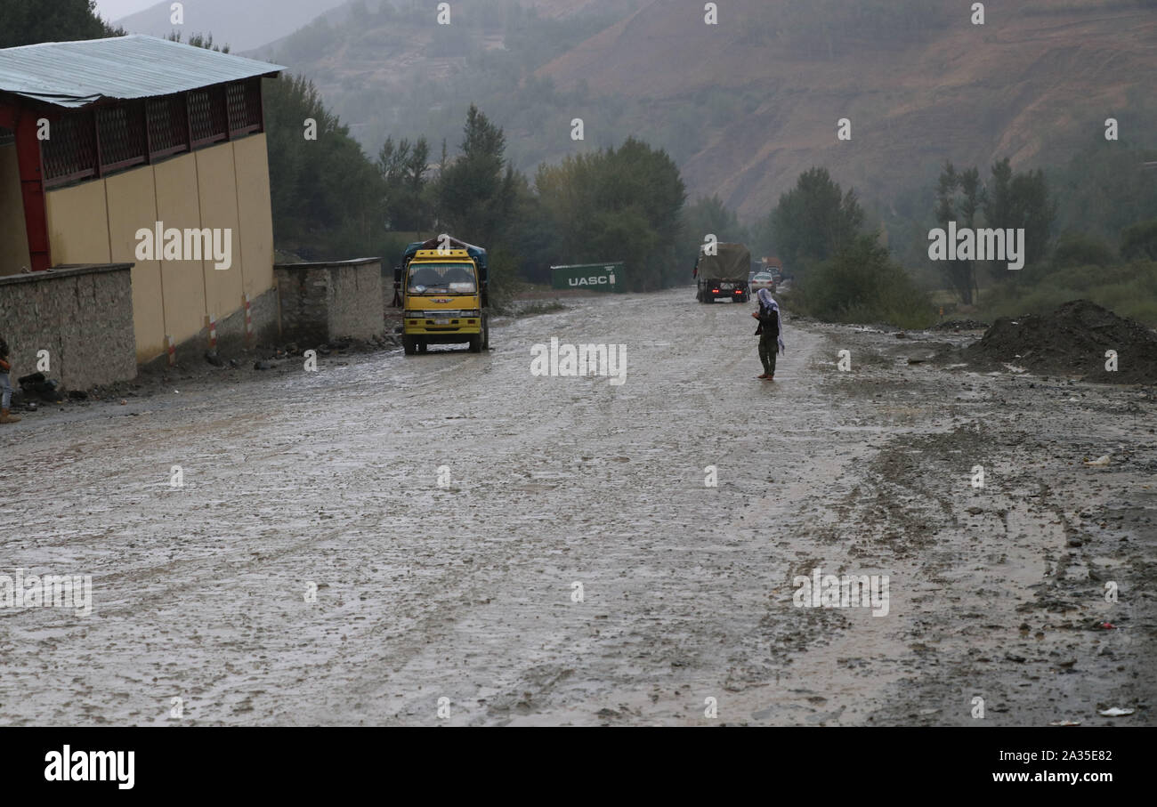 Salang pass tunnel -Fotos und -Bildmaterial in hoher Auflösung – Alamy