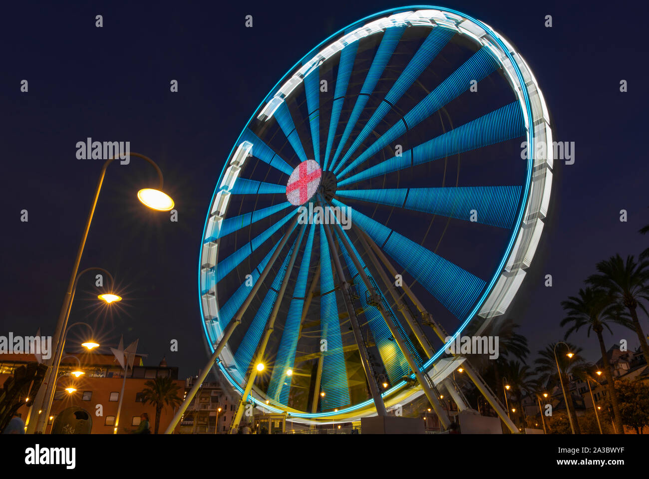 Genua riesenrad -Fotos und -Bildmaterial in hoher Auflösung – Alamy