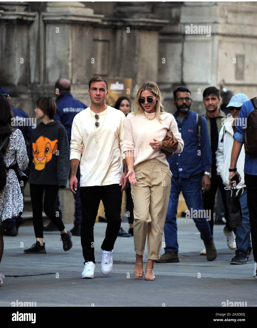 Mailand, Mario Gotze und Frau Ann Kathrin Brommel Mario Gotze ...