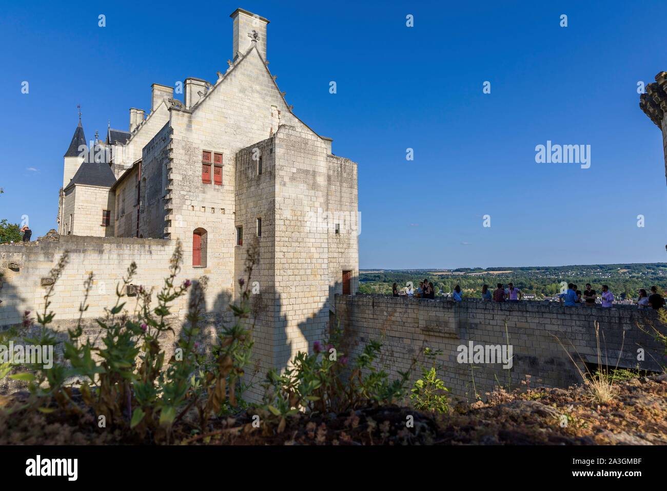 Schloss chinon -Fotos und -Bildmaterial in hoher Auflösung – Alamy
