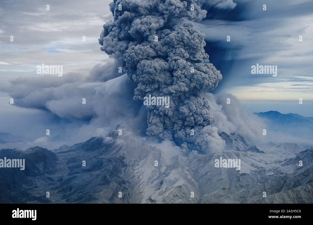 Pinatubo eruption 1991 -Fotos und -Bildmaterial in hoher Auflösung – Alamy