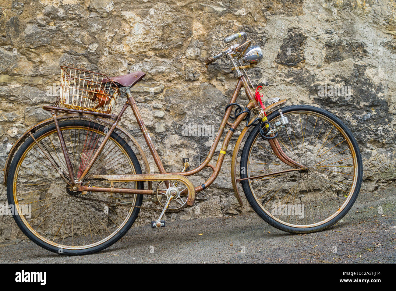 Antike fahrrad -Fotos und -Bildmaterial in hoher Auflösung – Alamy