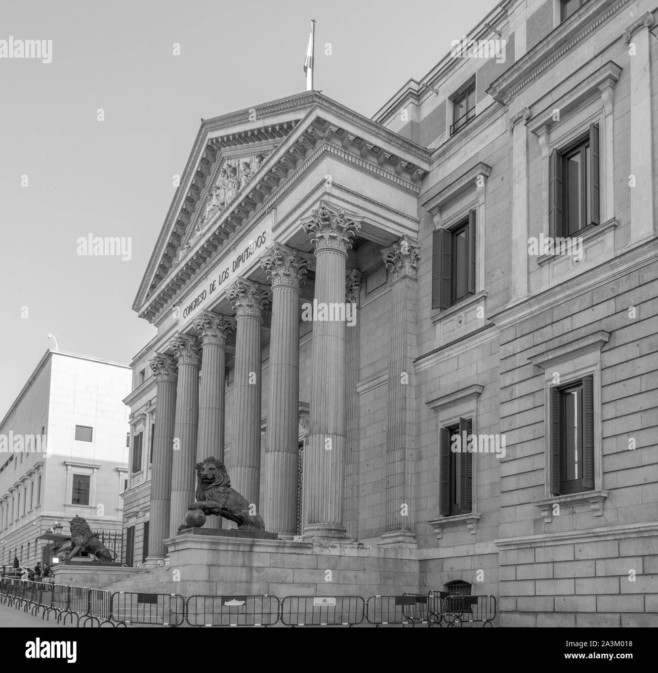 Die Abgeordnetenkammer in 1850 (Congreso de los Diputados gebaut). Hier ...