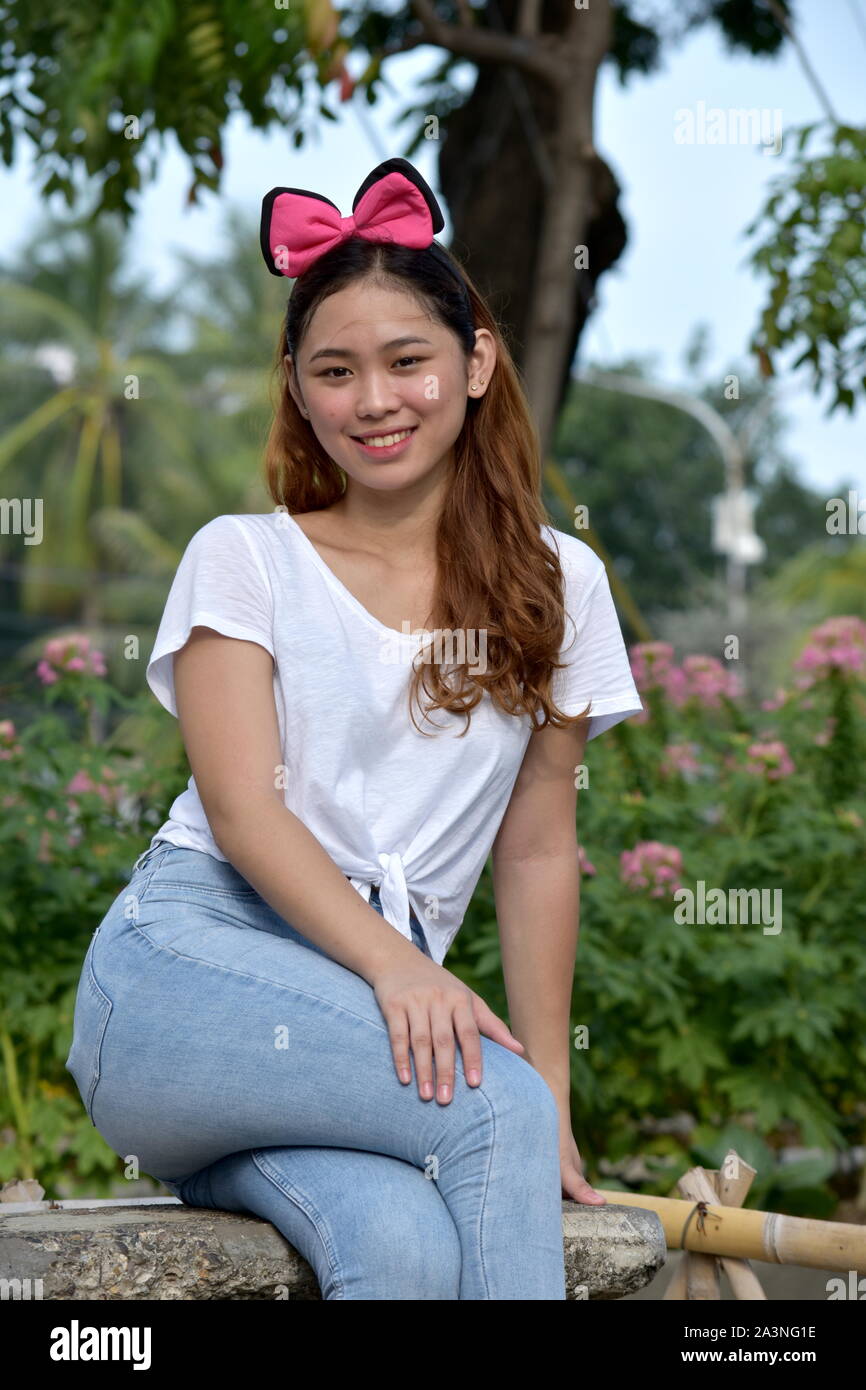 Junge person -Fotos und -Bildmaterial in hoher Auflösung – Alamy