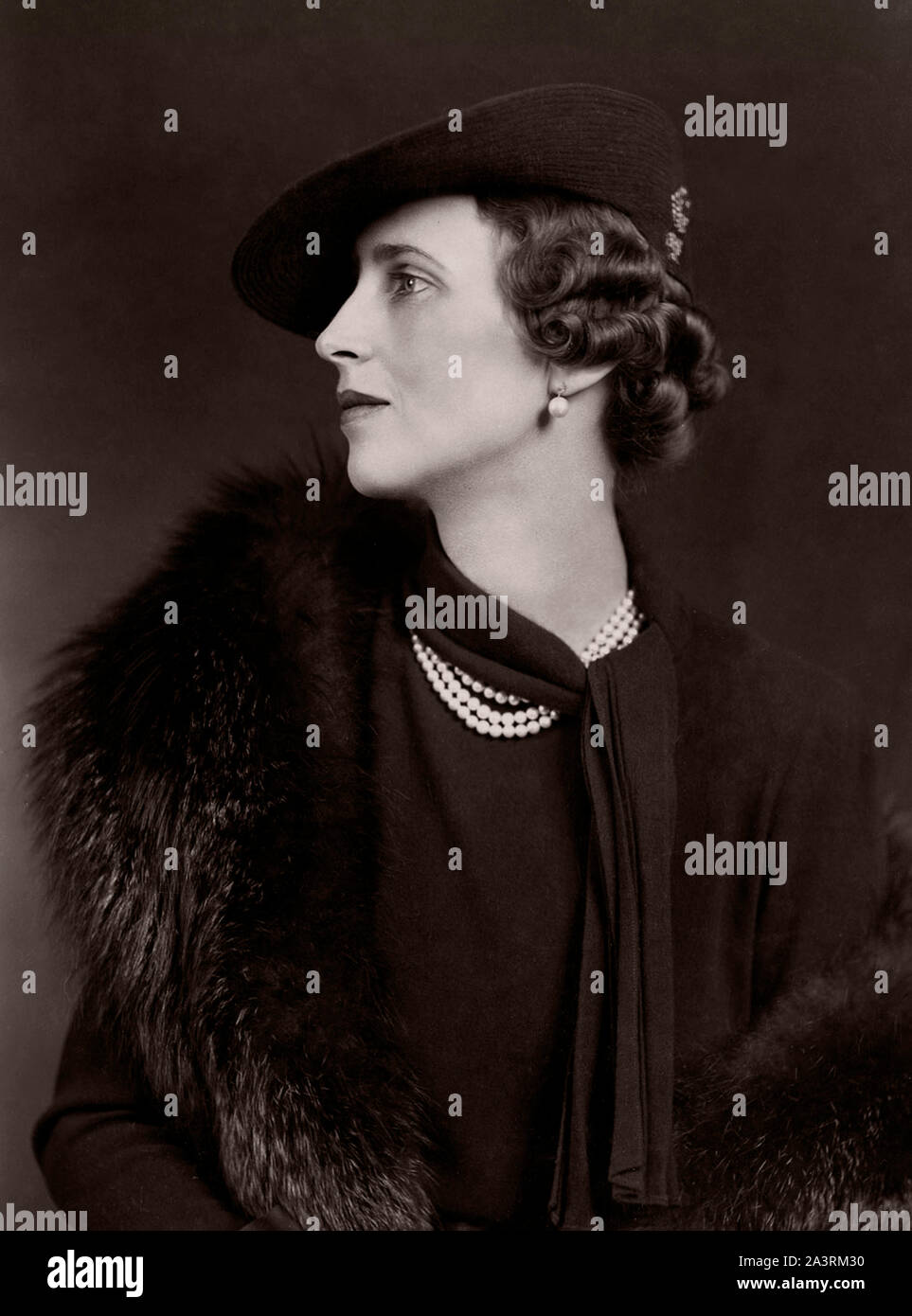 Prinzessin olga von griechenland und dänemark -Fotos und -Bildmaterial ...