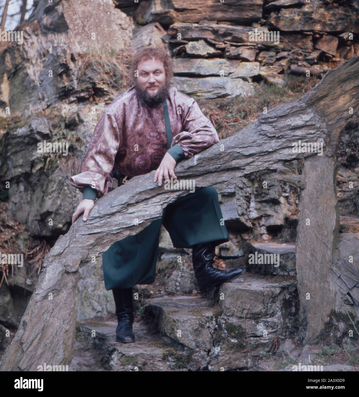 Ivan rebroff burg weilstein -Fotos und -Bildmaterial in hoher Auflösung ...