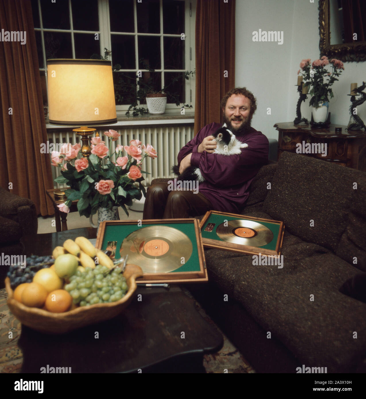 Ivan rebroff burg weilstein -Fotos und -Bildmaterial in hoher Auflösung ...