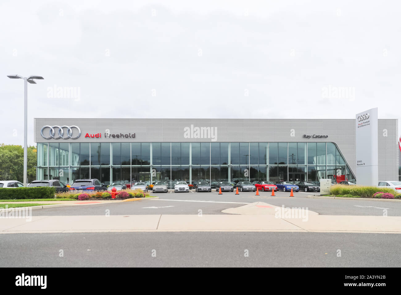 Audi zentrum -Fotos und -Bildmaterial in hoher Auflösung – Alamy