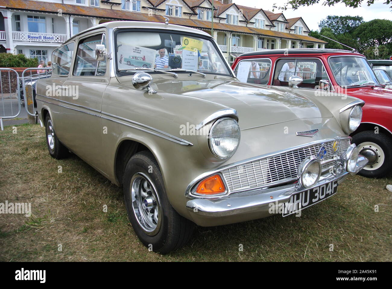 Ford anglia 123e super -Fotos und -Bildmaterial in hoher Auflösung – Alamy