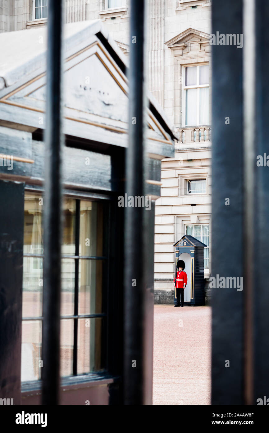 Die Königliche Garde des Buckingham Palace in London Stockfotografie ... Die Königliche Garde des Buckingham Palace in London Stockfotografie ...