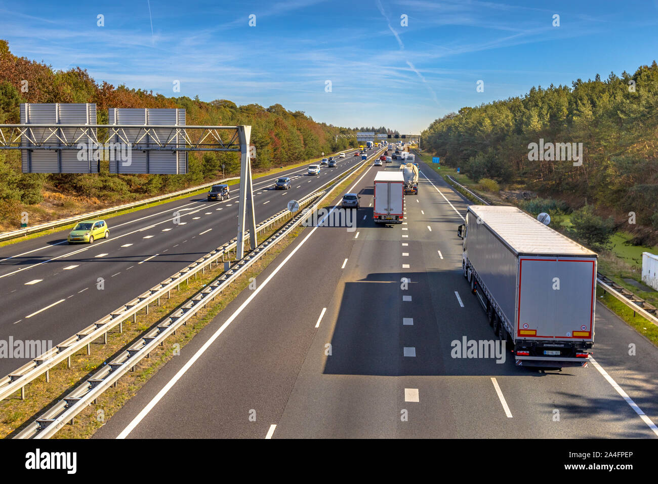 Motorway a12 -Fotos und -Bildmaterial in hoher Auflösung – Alamy