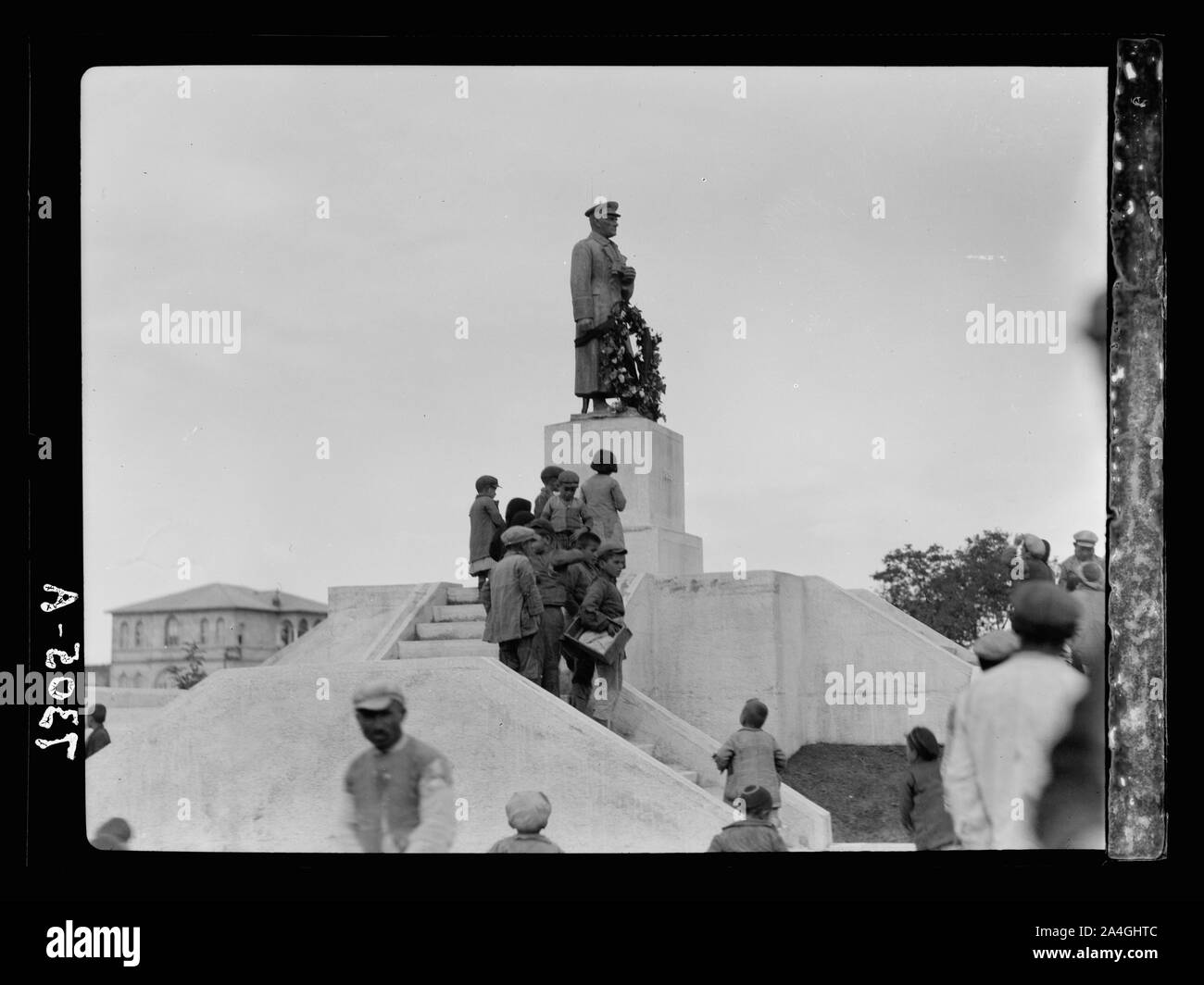 Kayserie truthahn attaturk statue -Fotos und -Bildmaterial in hoher ...